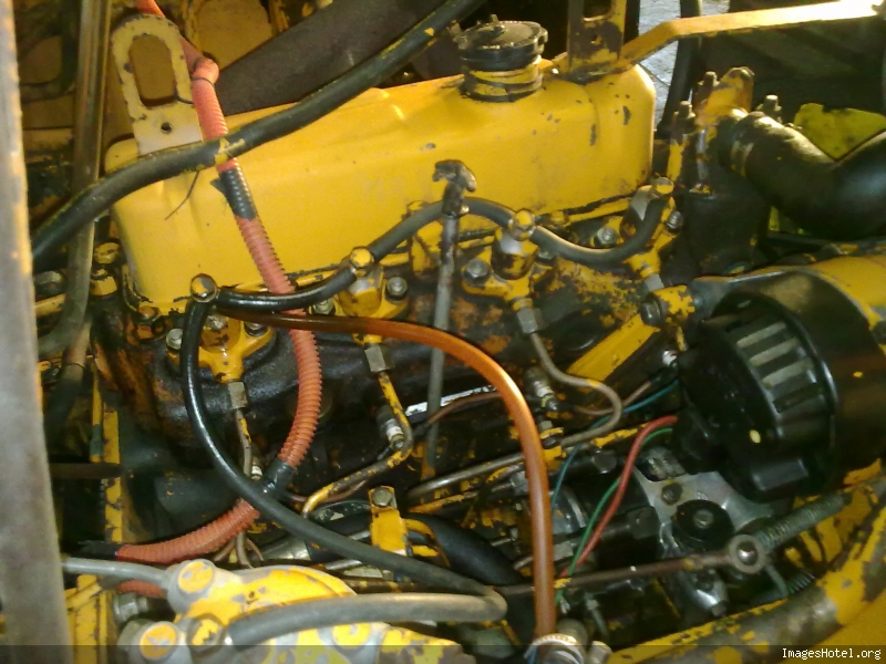 Engine on uniloader 1830 Diezel | Skidsteer Forum - Bobcat, New Holland ...